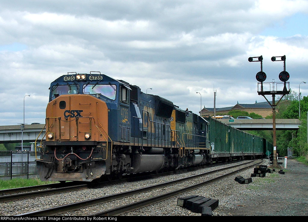 CSX 4735 Q723